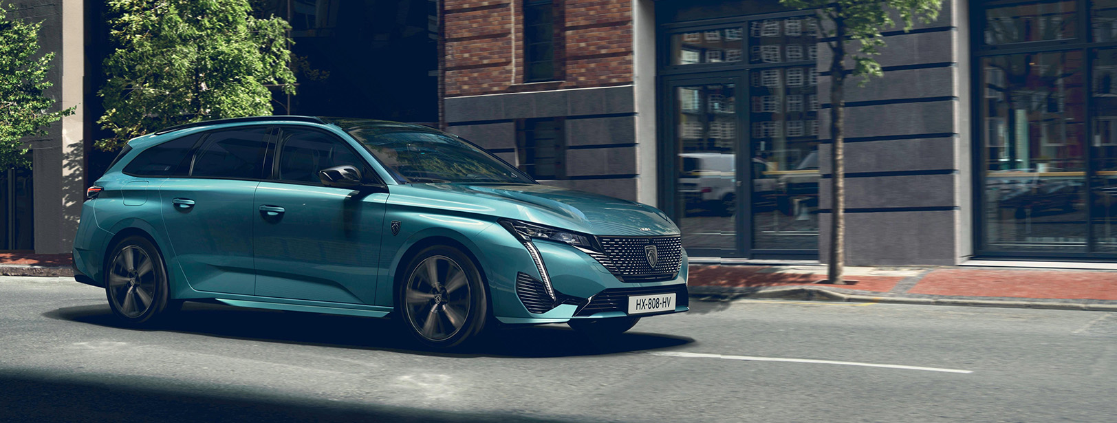 Peugeot 808 Image