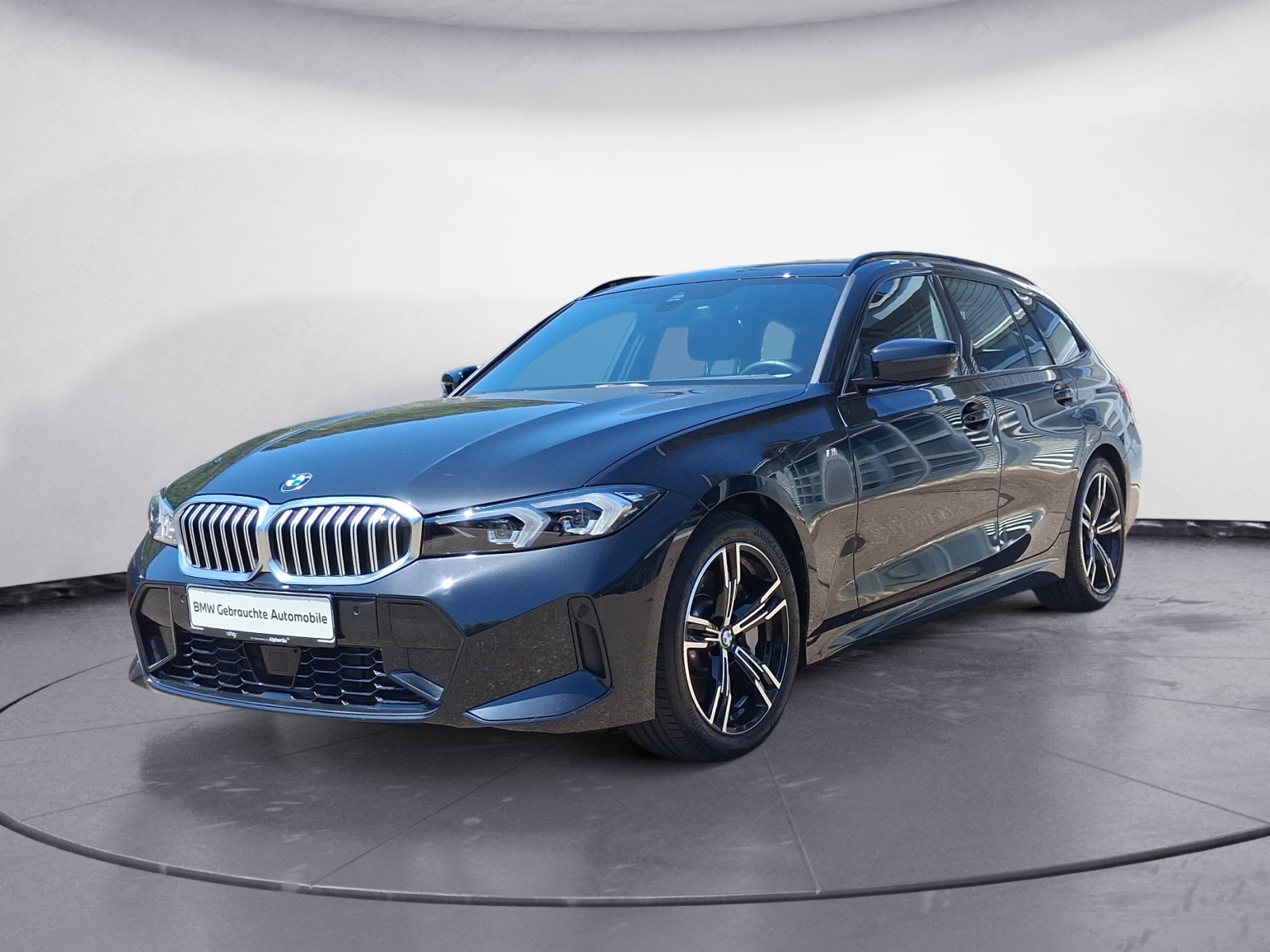 BMW - 330i xDrive Touring Automatic